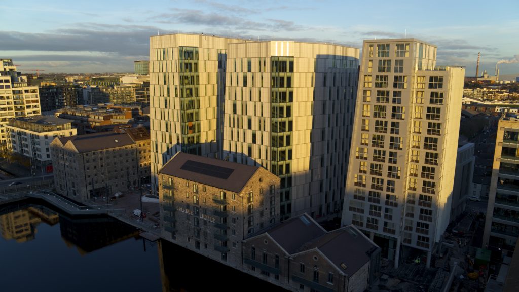 Rúin ón Spéir - Tile Films Ltd.